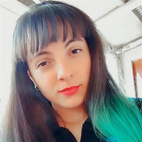 Katiane Leal Katiane Leal Kls • Threads Say More