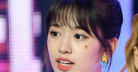 사진 아이즈원 안유진순정만화 주인공 처럼