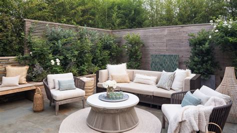 Simple Steps For Designing Backyard Layouts For Social Spaces Livingetc