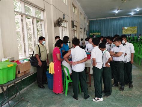 ကမာရွတ်မြို့နယ်ရှိ အမှတ်၂အ ခြေခံပညာမှုလတန်းကျောင်းမှ ကျောင်းသား၊ က