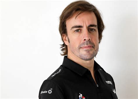 Retorno de Alonso e só um reserva confira escalações para pré