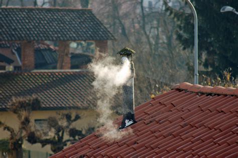 Miesiącami czekają na środki NFOŚiGW zapowiada przyspieszenie wypłat w Czystym Powietrzu