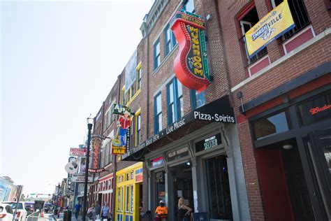 Mellow Mushroom Nashville Guru
