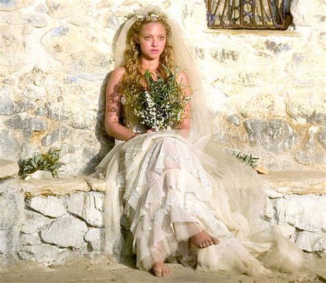 قائمة فساتين النجمات في الأفلام التي تركت بصمة مميزة في عالم الأزياء