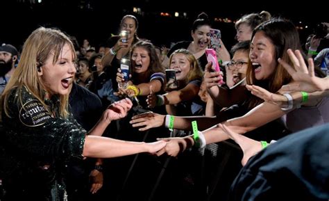 کنسرت تیلور سویفت زلزله ۲۳ ریشتری ایجاد کرد؟ پاسخ یک زلزله‌شناس