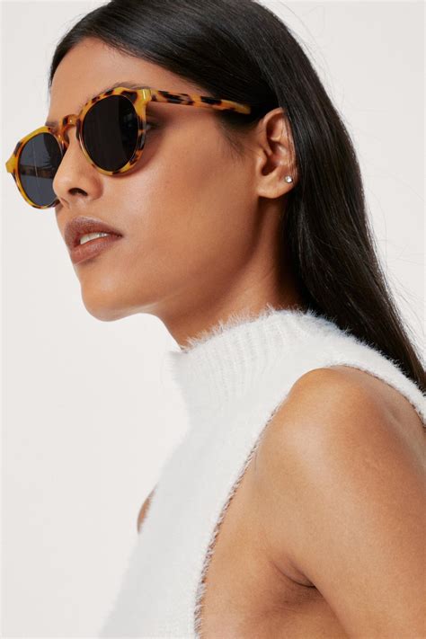 Light Tortoiseshell Round Sunglasses