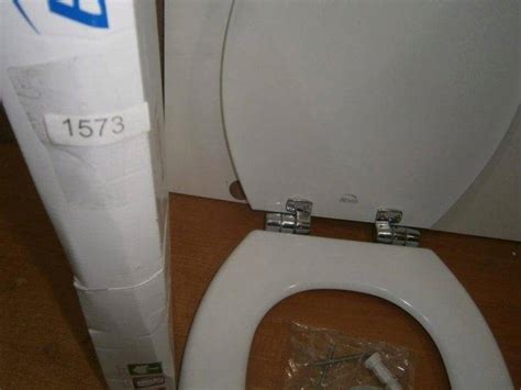 Как установить крышку на унитаз старого и нового образца — установка ...