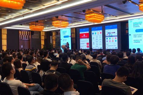 蓝凌智慧oa有多火？600cio与万科、国信、康佳、钉钉齐见证！