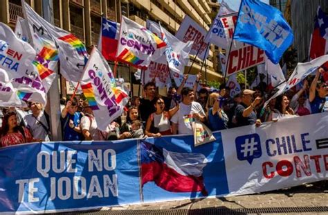 Chilenos Votan En Contra Y Le Dicen No A La Constitución Redactada