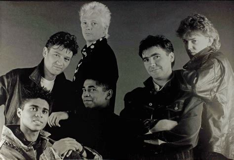 Overlijden Van Zus Is Zoveelste Tragedie In Leven Van Ronny Mosuse “ik Heb Mijn Huidskleur Een