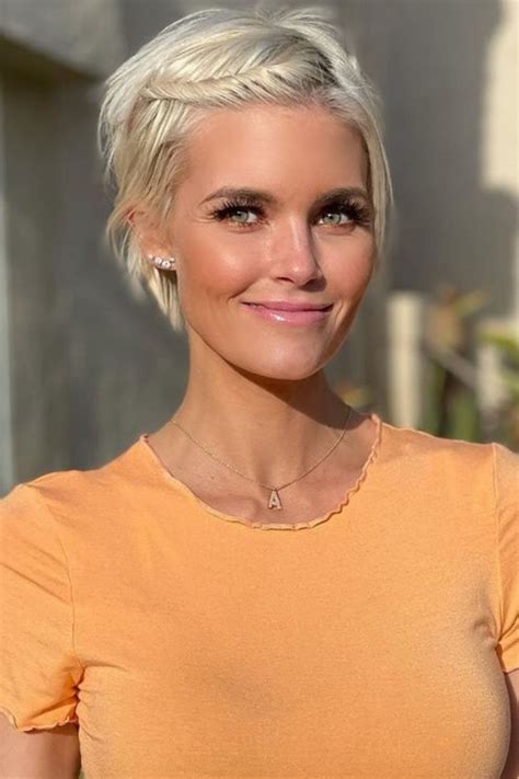 Short Blonde Hairstyles The 35 Trendiest Short Bob Haircuts