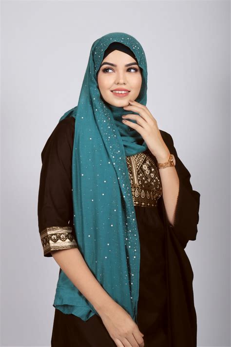 Grab Your Peacock Viscose Stone Hijab Online At Affordable Prices