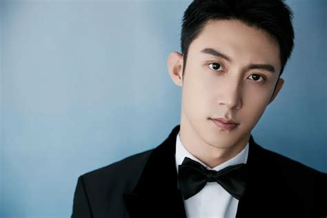 Johnny Huang Jingyu Addresses Long Running Rumors To Say That He And His Ex Are Still Friends