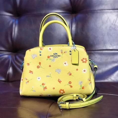 Guaranteed Authentic Coach Mini Lillie Carryall With Mystical Floral