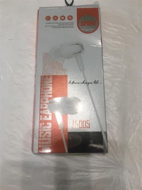 Навушники класичні — ціна 75 грн у каталозі Сувеніри Купити товари для дому та побуту за