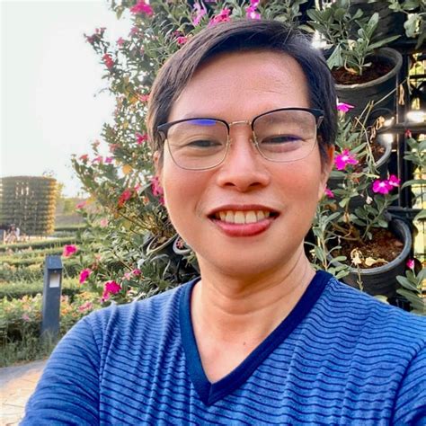 ต้นไม้สวยๆ ที่นั่งเล่นใต้ต้นไม้ บรรยากาศนั่งเล่นใต้ต้นไม้ ไอดินกลิ่นฟาง ชาแนล