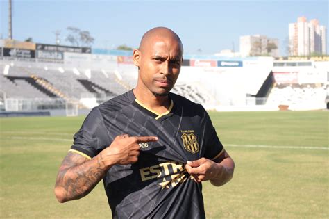 Gabriel Silva Oficializa Rescisão Com A Ponte Preta E Se Aposenta Aos