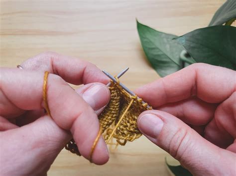 The Purl Stitch Continental And English Methods Gabrielle Knits