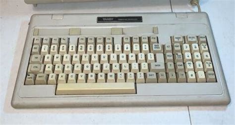Vintage Radio Shack Tandy 1000 Personal Computer Keyboard 3856309155