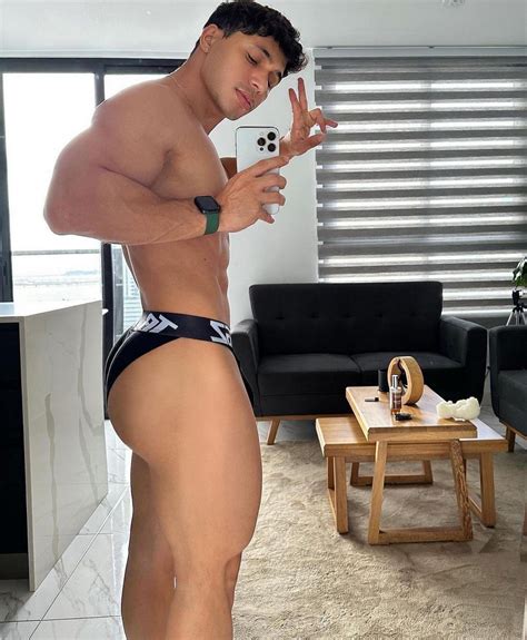 Male Bubble But On Tumblr