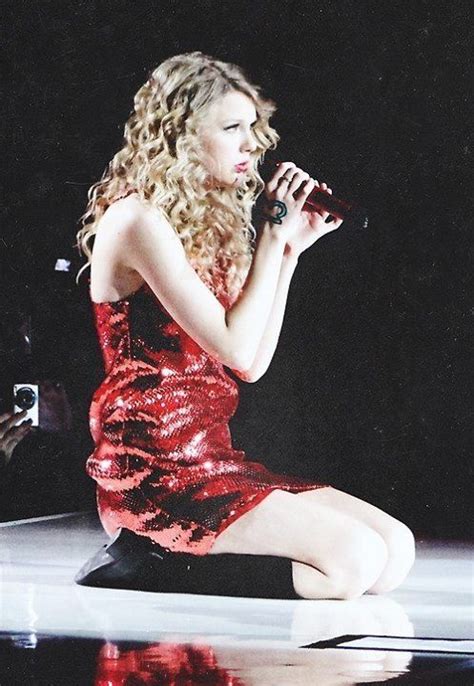 Taylor Swift Singing Forever And Always At The Fearless Tour Estilo