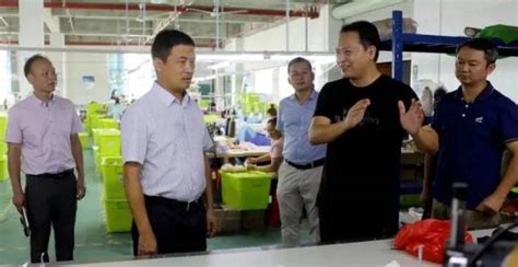 【关注】扎实做好易地搬迁后续扶持工作，确保群众搬得出、稳得住、能致富腾讯新闻