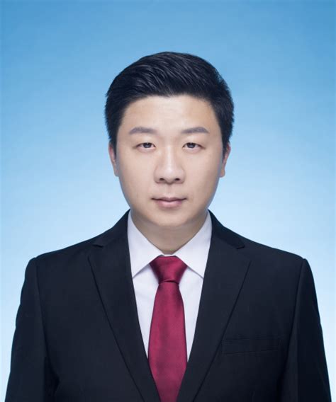 鲁伯埙