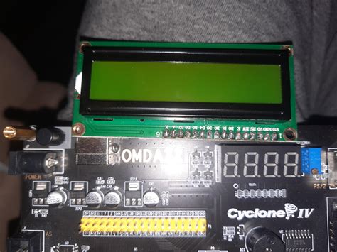 Lcd With Cyclone Iv Board Rfpga