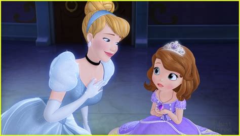 Ariel Winter Sofia The First Exclusive Trailer Watch Now Photo
