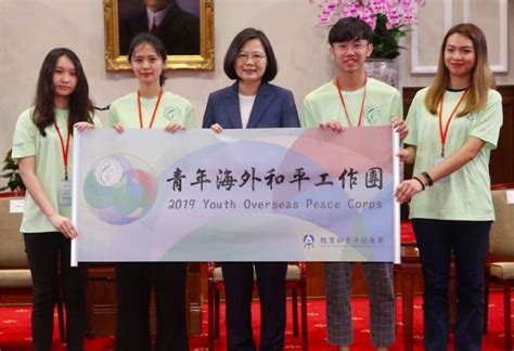 總統接見青年海外志工 破百團隊前往新南向國家 Taiwan News Jun 15 2019 1445