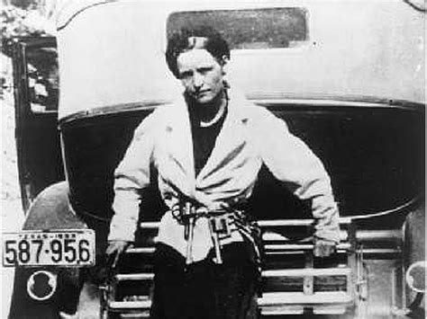 Behind The Cult Of Bonnie And Clyde Was Glamorous Bonnie A Killer Who