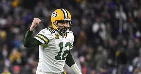 Aaron Rodgers Breaks Brett Favres Packers Record For Most Td Passes