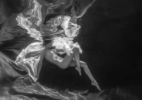 Alex Sher In The Hall Of The Mountain King Underwater Bandw Nude Photograph Paper 24х35 For