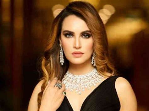 Nadia Hussain Age Net Worth Height Affair Career And More