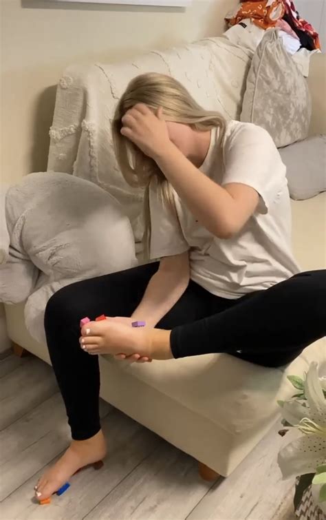 Natalie Hanby Feet