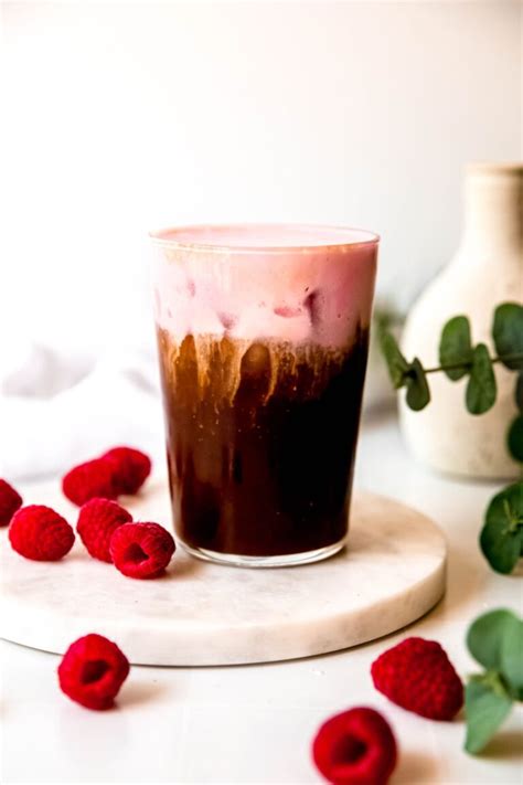Raspberry Cream Cold Brew (Starbucks Copycat) - coffeecopycat.com