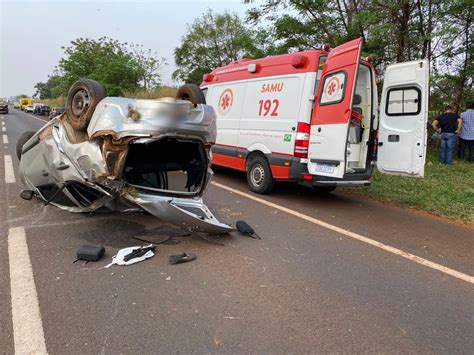 Capotamento na rodovia PR 317 deixa mulher gravemente ferida Tásabendo