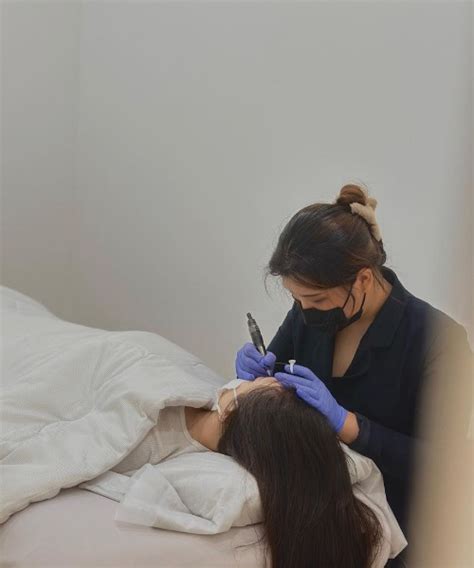 12 Lash And Brow Salons To Visit So You Can Get Ready For The Lunar New