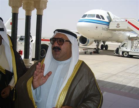 كونا وزير الديوان الامير يشيد بالعلاقات الاخوية التى تربط الكويت