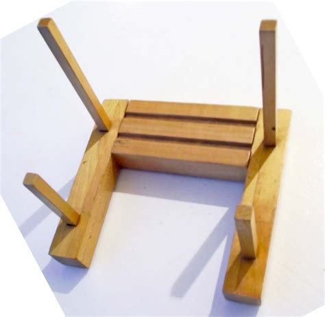 DIY Display Stand Tutorial Diy Display Display Stand Plate Display Stands