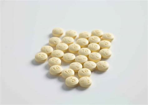 Oxycodone Vs Hydrocodone Key Differences Risks