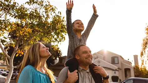 5 Ways The Middle Class Can Build Wealth Over The Next 5 Years