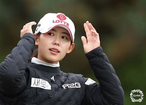 돌격대장 황유민 윤이나 제치고 Klpga 인기상나는 행복한 사람