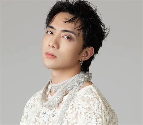 Ca Sĩ Nguyễn Hưng Tiểu Sử Sự Nghiệp Giải Thưởng