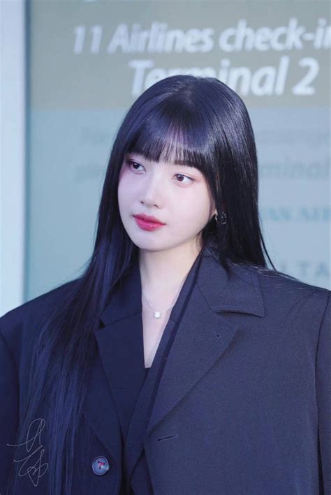Pin By Abby On K O R E A N Red Velvet Joy Red Velvet Girl