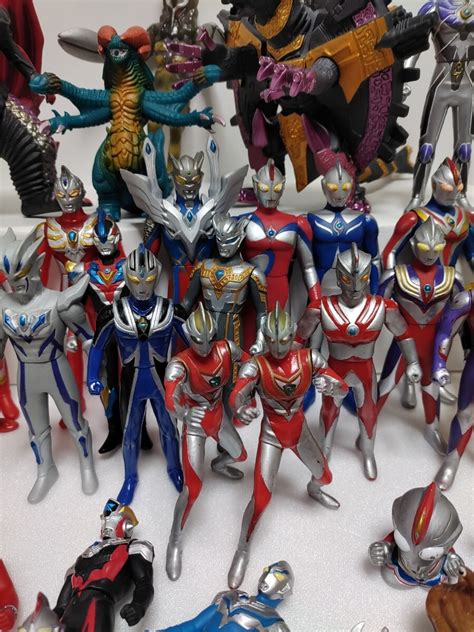 Yahooオークション ウルトラマン ソフビ フィギュア 怪獣 人形 美品