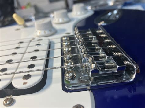 스트랫 일렉기타 브릿지 높이 조절 나사 교체 서울특별시 서대문구 북가좌동 비즈프로필