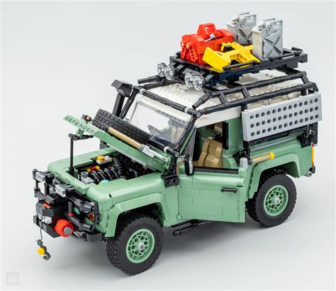 Vite testé : LEGO ICONS 10317 Classic Land Rover Defender 90 - HOTH BRICKS