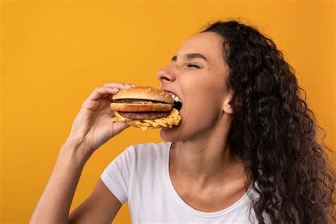 Que tus emociones no coman por ti Quirónprevención