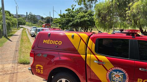 Mulher Fica Gravemente Ferida Ao Ser Golpeada Com Facão No Santa Cruz